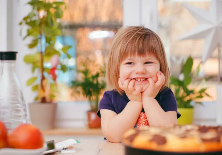 Why Do Some People Show More Teeth When They Smile? (The Science Behind ...