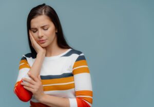 Why Do All My Teeth Suddenly Ache? (Possible Explanations)