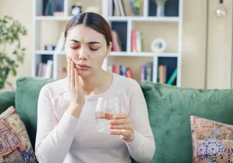 Why are my sinuses so clogged my teeth hurt? (Causes & Solutions)