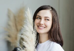 Are Bottom Teeth Supposed to Show When Smiling? Explained