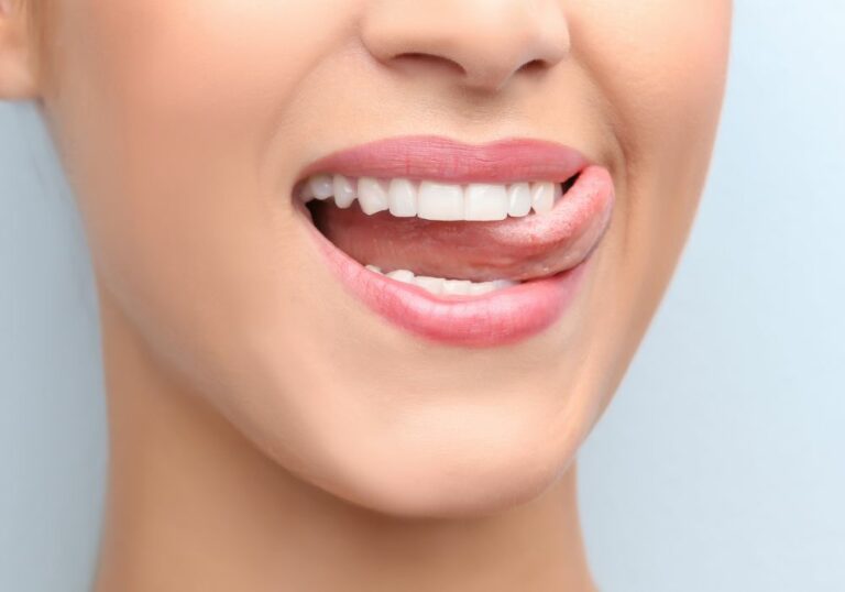 What is Teeth Kissing and How to Do It?